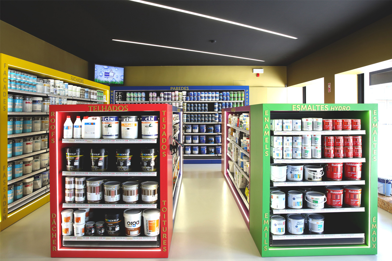 Commercial Lighting | Mestre da Cor Project - Paint Shop